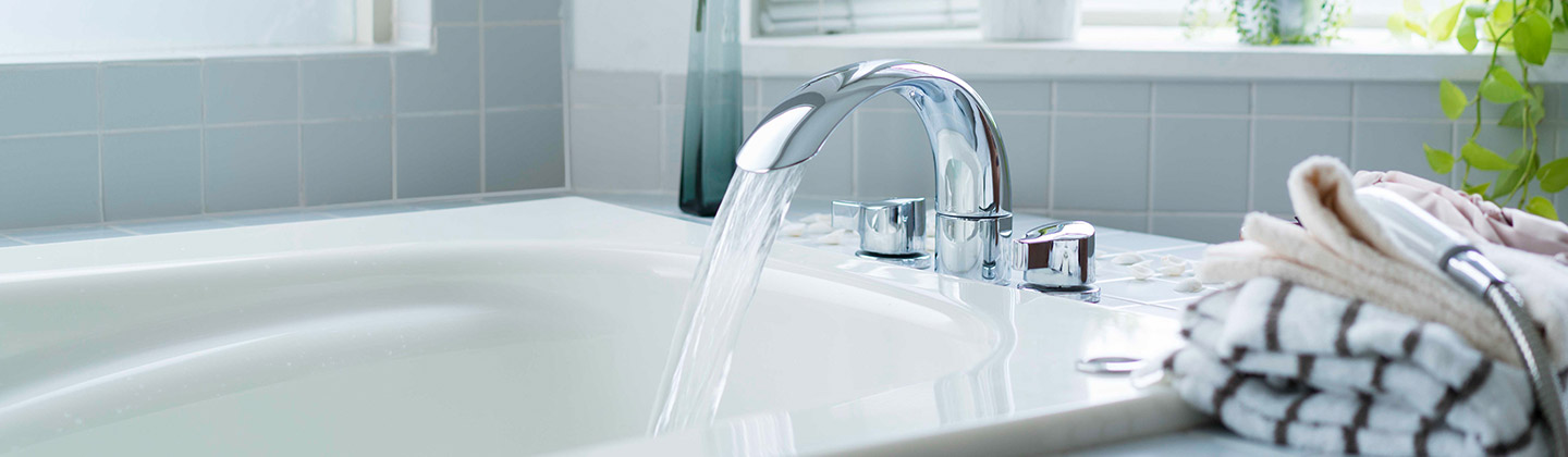 Badewanne reinigen R 228 nder und Kalk ad 233 TCHIBO